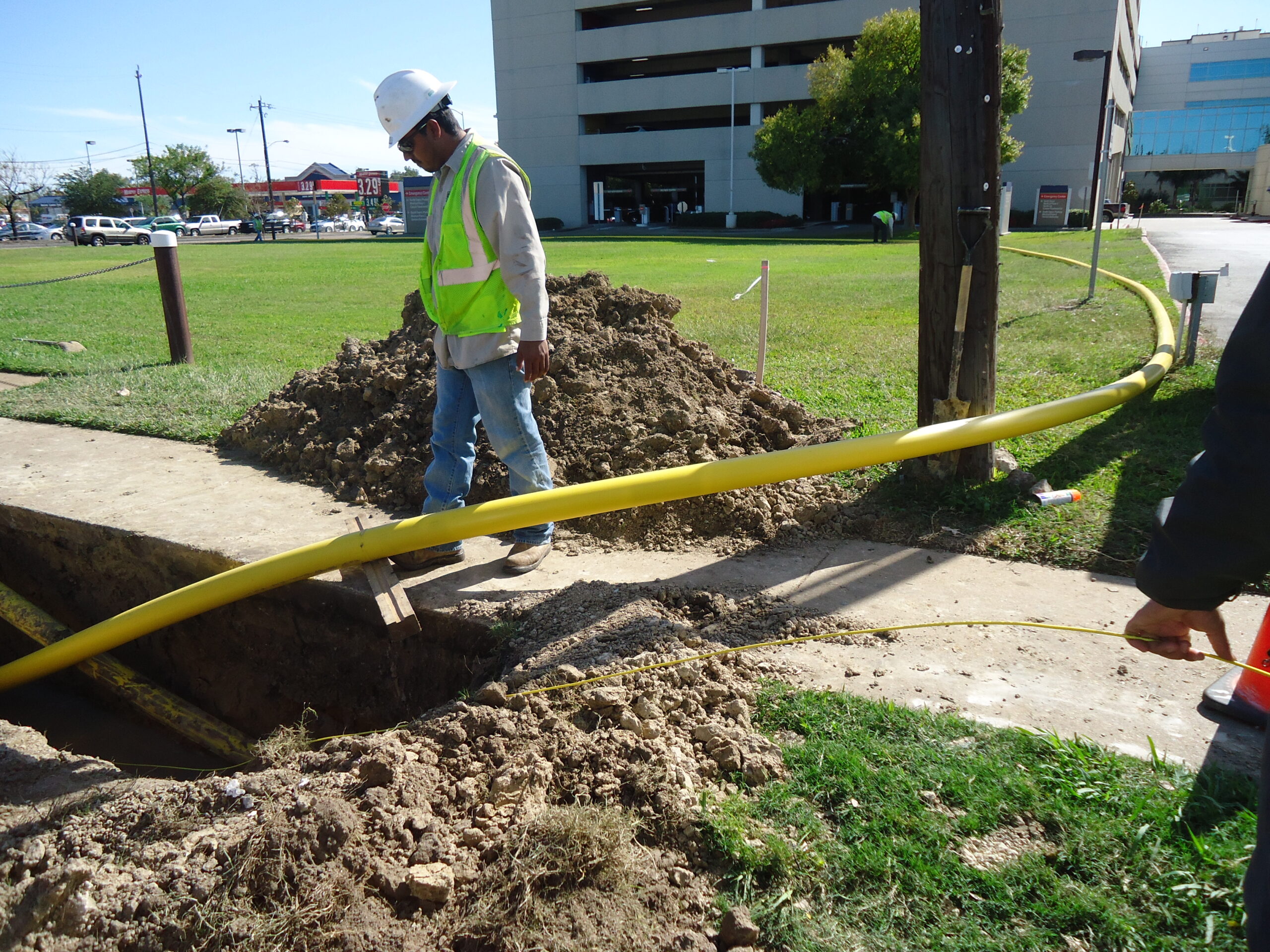 US 290-IH 610 Interchange Gas Relocation - DCCM
